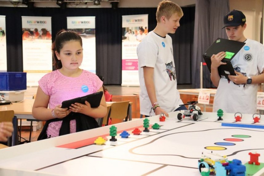 RoboLab: Die World Robot Olympiad